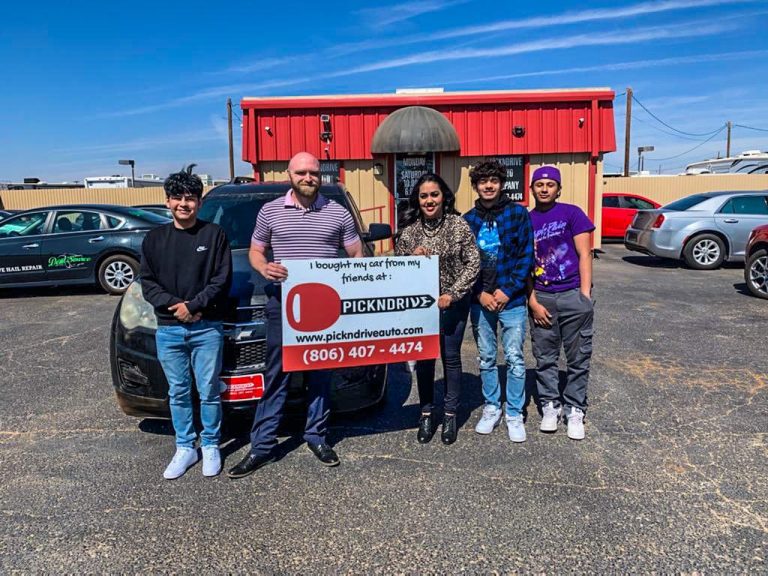 About Us | Car Dealer in Lubbock, Texas | Vehicle Dealer | PickNDrive Auto