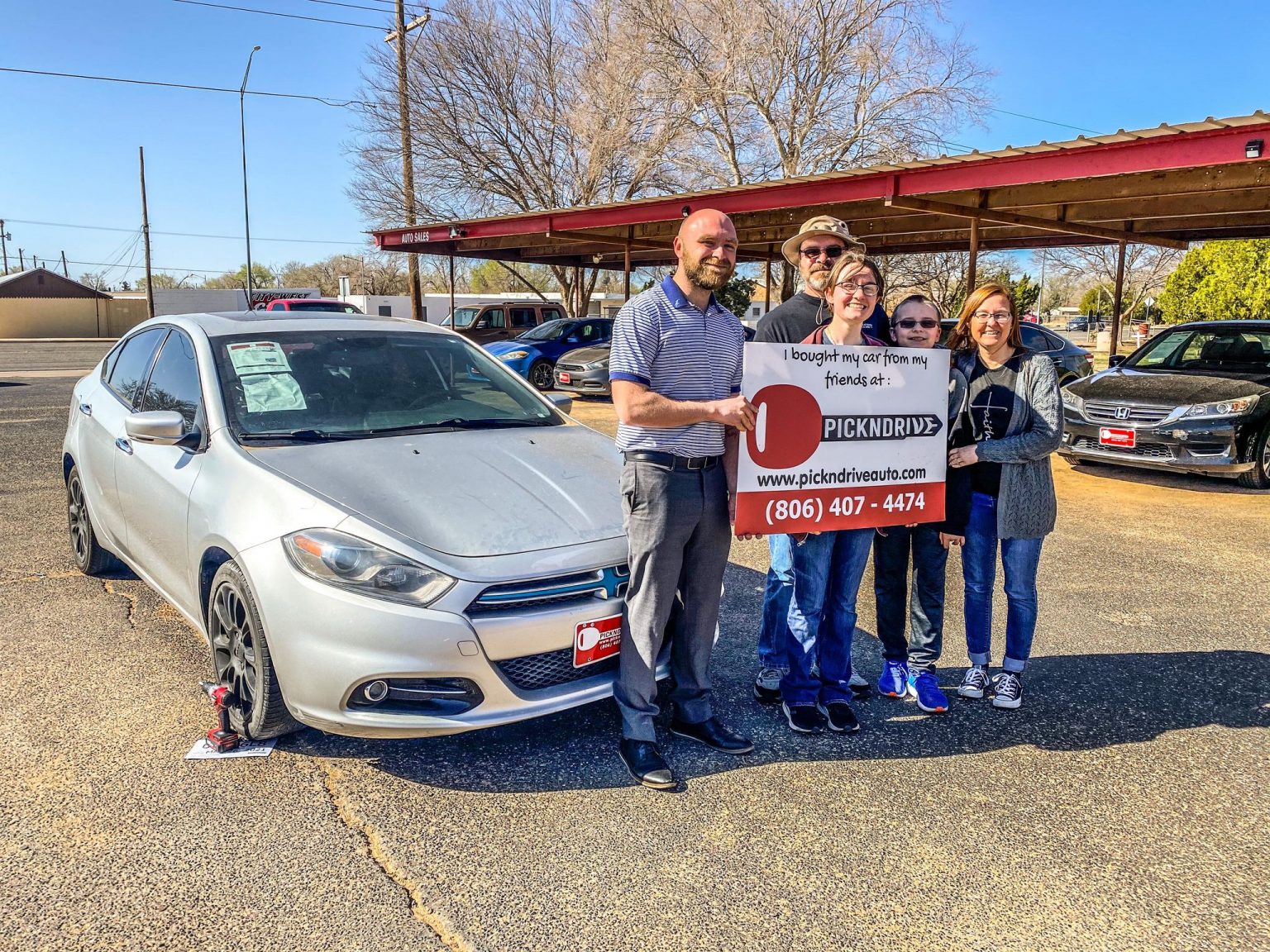 About Us | Car Dealer in Lubbock, Texas | Vehicle Dealer | PickNDrive Auto