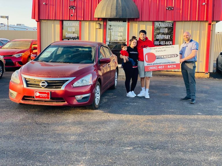 About Us | Car Dealer in Lubbock, Texas | Vehicle Dealer | PickNDrive Auto