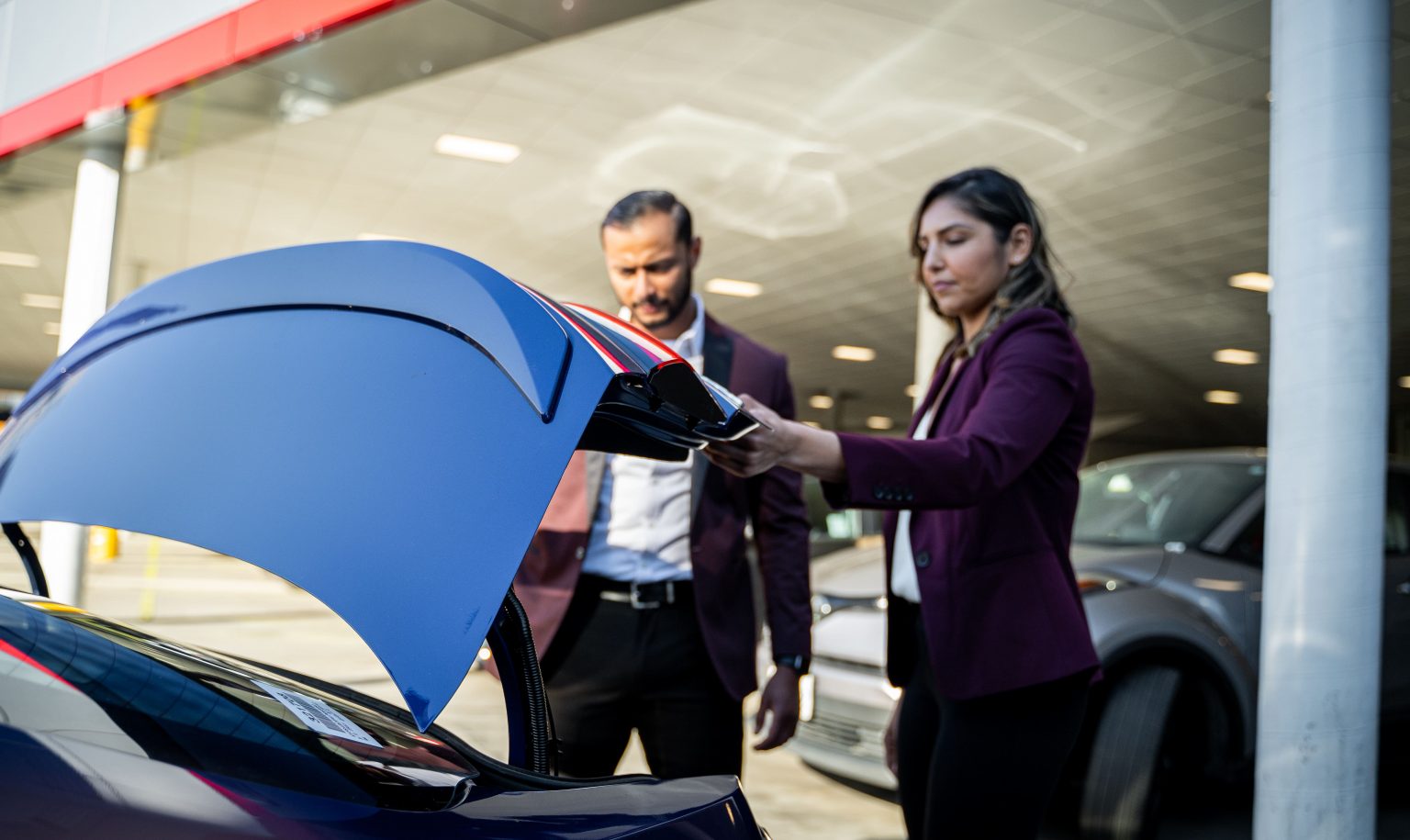 How to Shop at a Used Car Dealership to Get the Best Deal