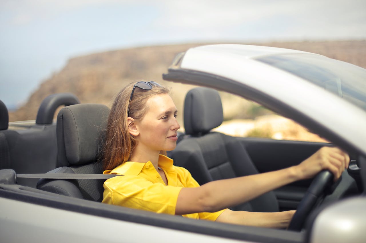 Finding and Getting Car Insurance in 2025: What to Expect - CarZing Blog