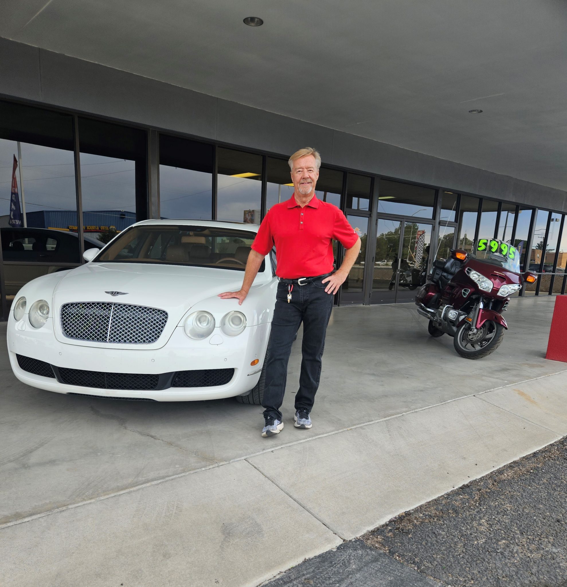 Meet the Car Dealer Team in Las Cruces, NM | Sunset Auto Center